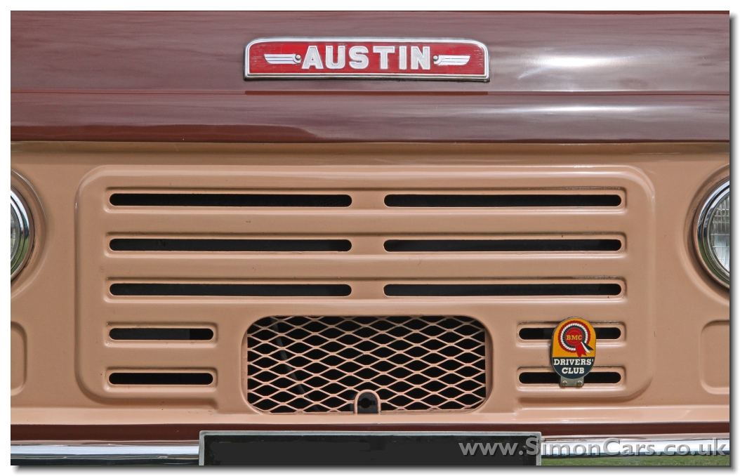 Simon Cars - Austin Van 152